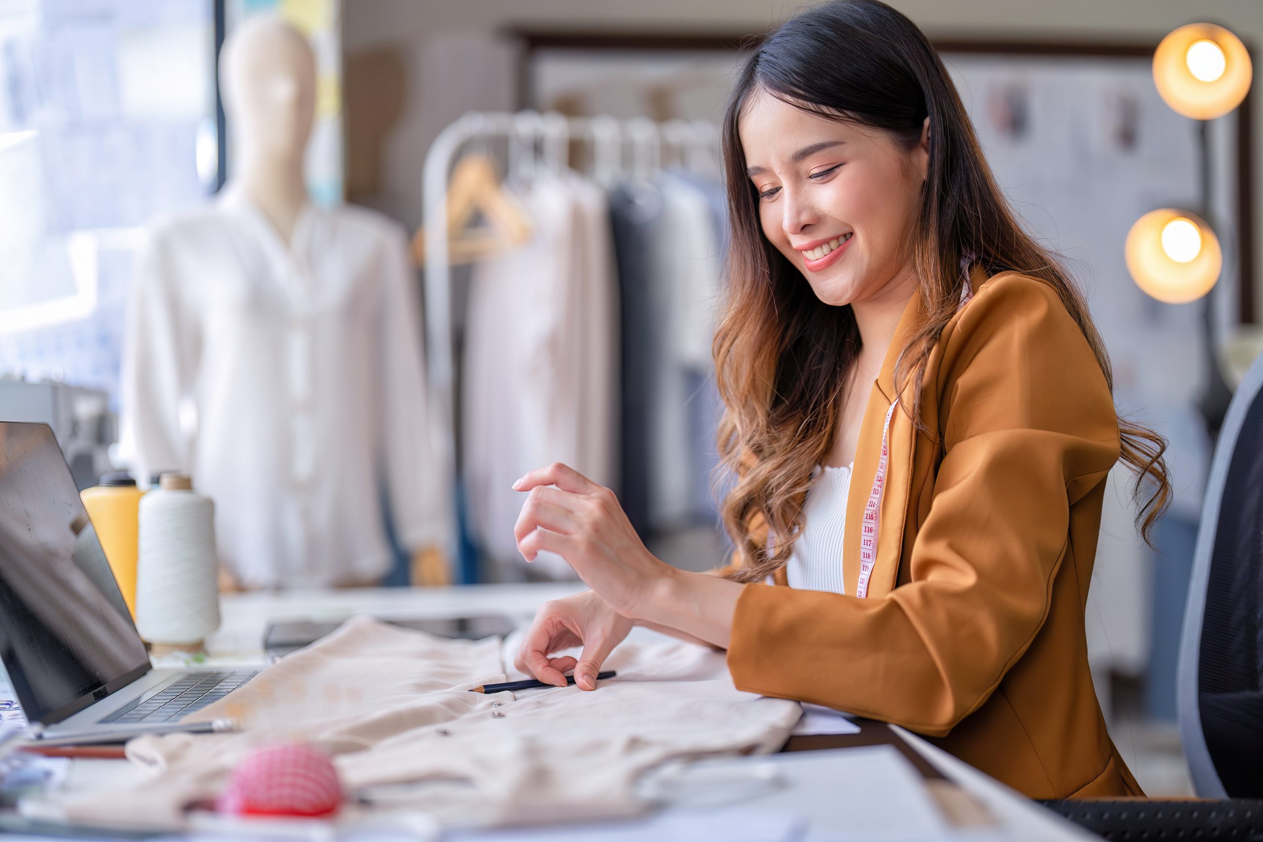 Learning Fashion Crafts - Tourepe-Loisirs